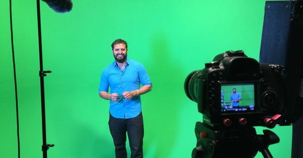 Best Green Screen Selection: Detailed Review | OWN3D