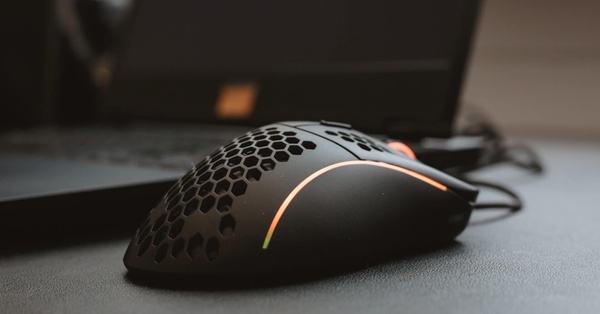 Choosing the Best Gaming Mouse: A Detailed Review | OWN3D